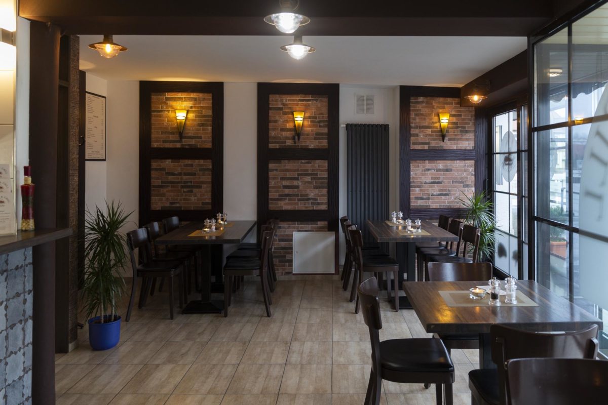 Willkommen - Diele - Hotel, Bistro & Grill